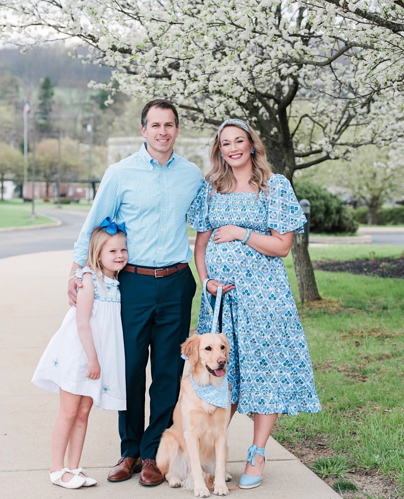 Family Spring Pictures - Style Her Strong
